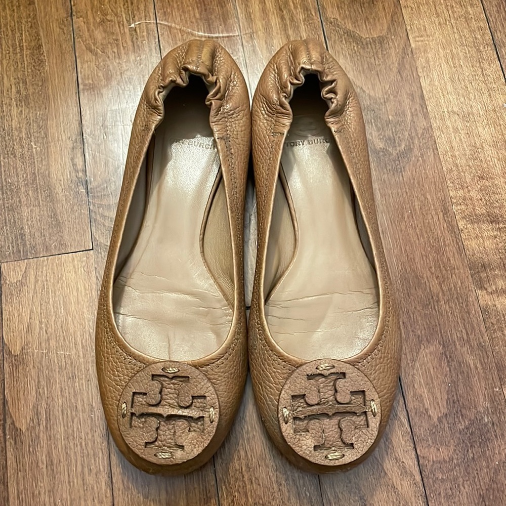 Tory Burch Tan Leather Flats - Gem